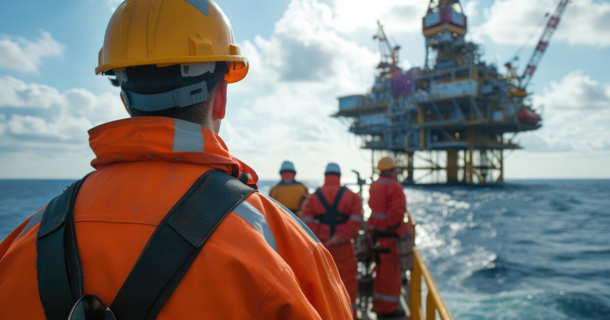 What it’s like to be a scaffolder on an oil rig